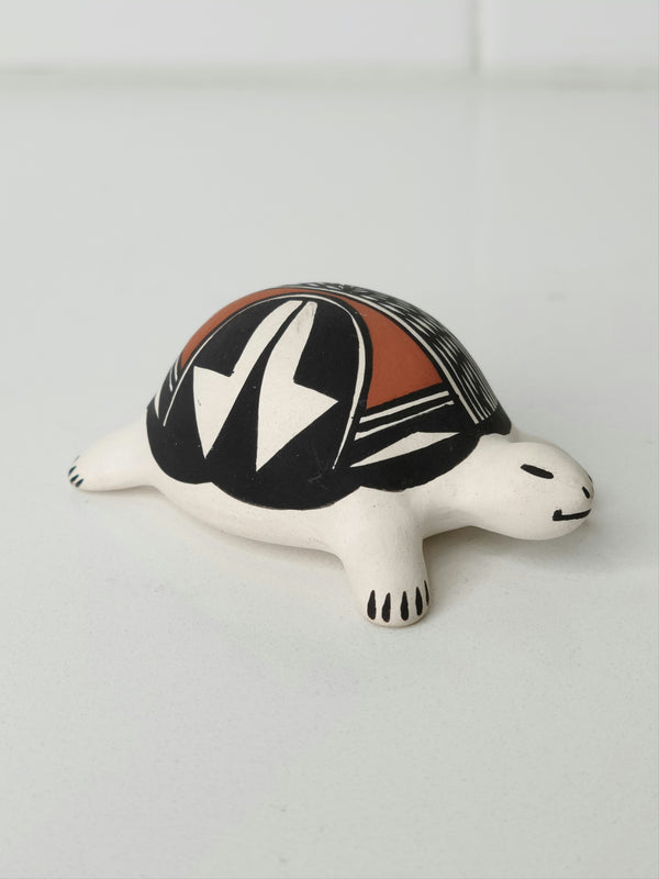 Native American Acoma Pottery Small Turtle - Decade Five Furniture Co.